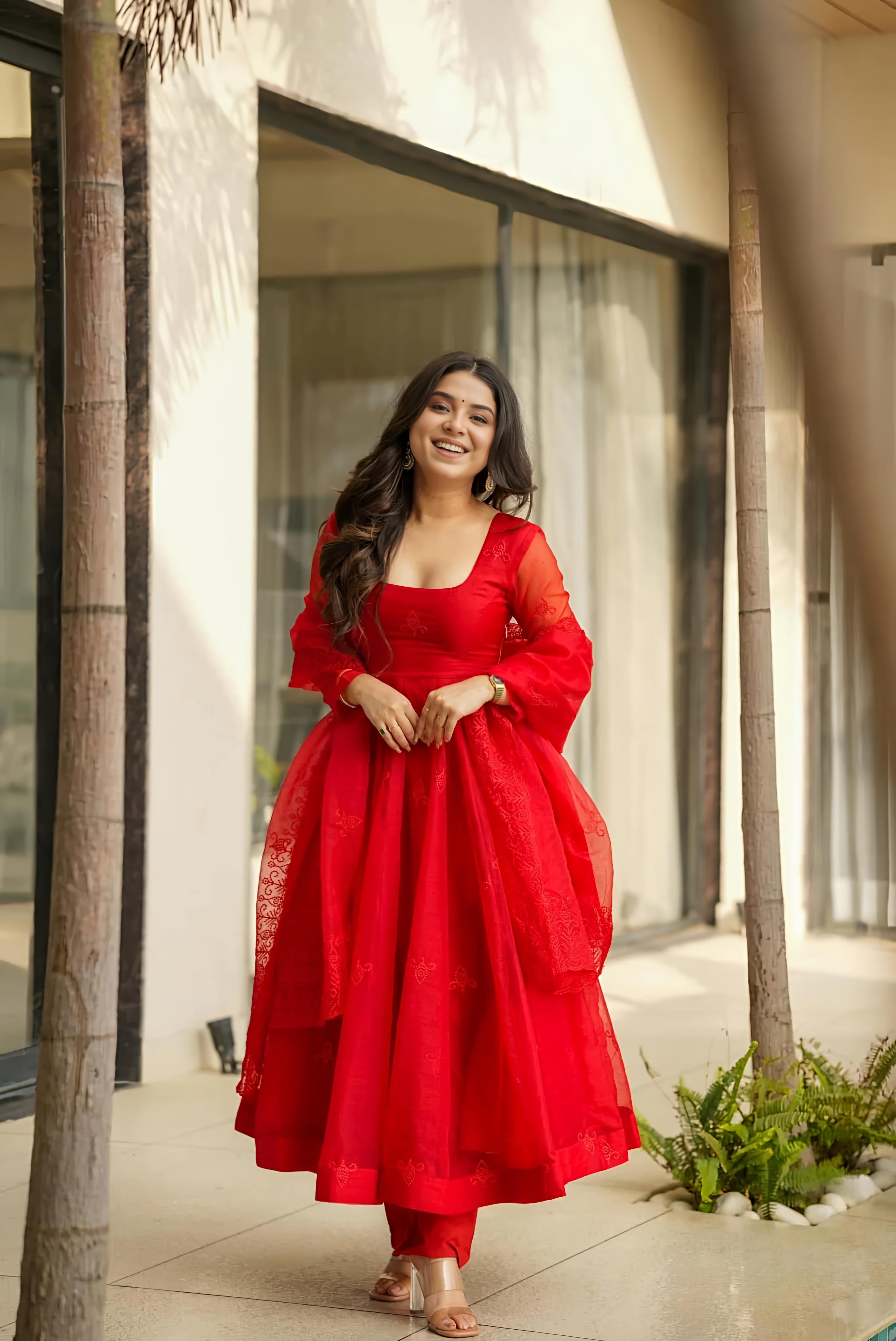 Velvet Red Organza Suit Set – Suhanacreation.com